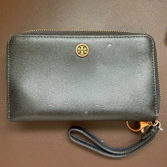 Tory Burch | Bags | Tory Burch Keychain Walletused Condition | Poshmark